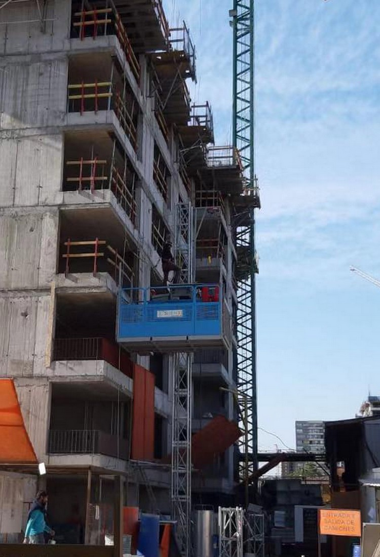 STP150 Man and Material Hoist